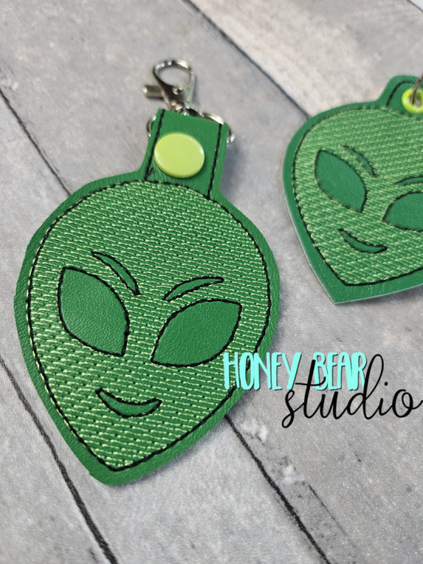 Sketchy Alien Quick Stitch Fob snap tab, or eyelet key fob set 4x4 DIG ...