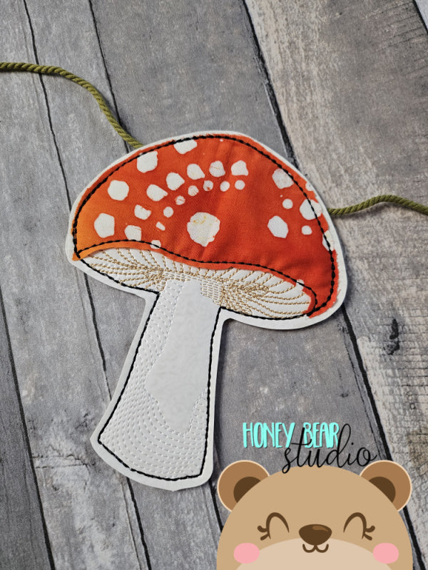 Sweet Woodland Winter Mushroom Toadstool Christmas Banner 4x4 & 5x7 DI ...