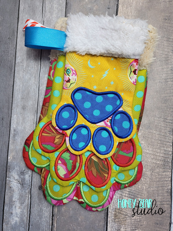 Paw Print Pet Christmas Stocking ITH 5x7, 6x10, 7x12, 8x12, 8x14, 9x14 ...